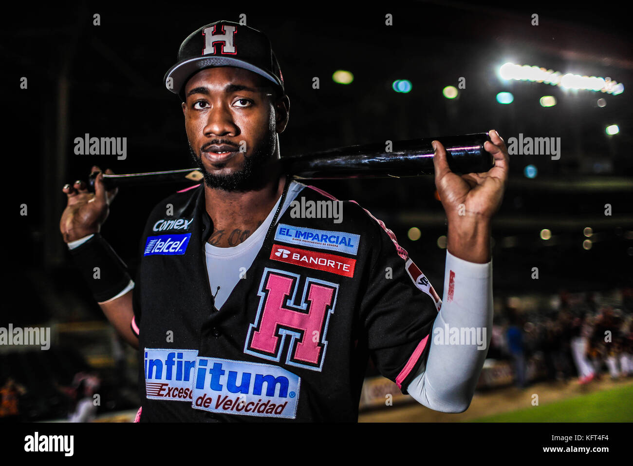 Deportista mexicano hi-res stock photography and images - Alamy