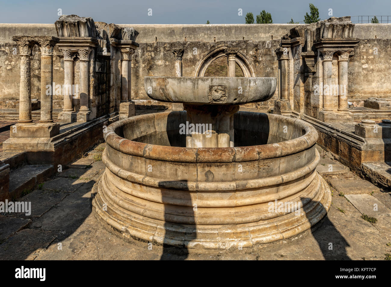 Ruins of the 14th century Monastery of Santa Clara-a-Velha (Old St ...