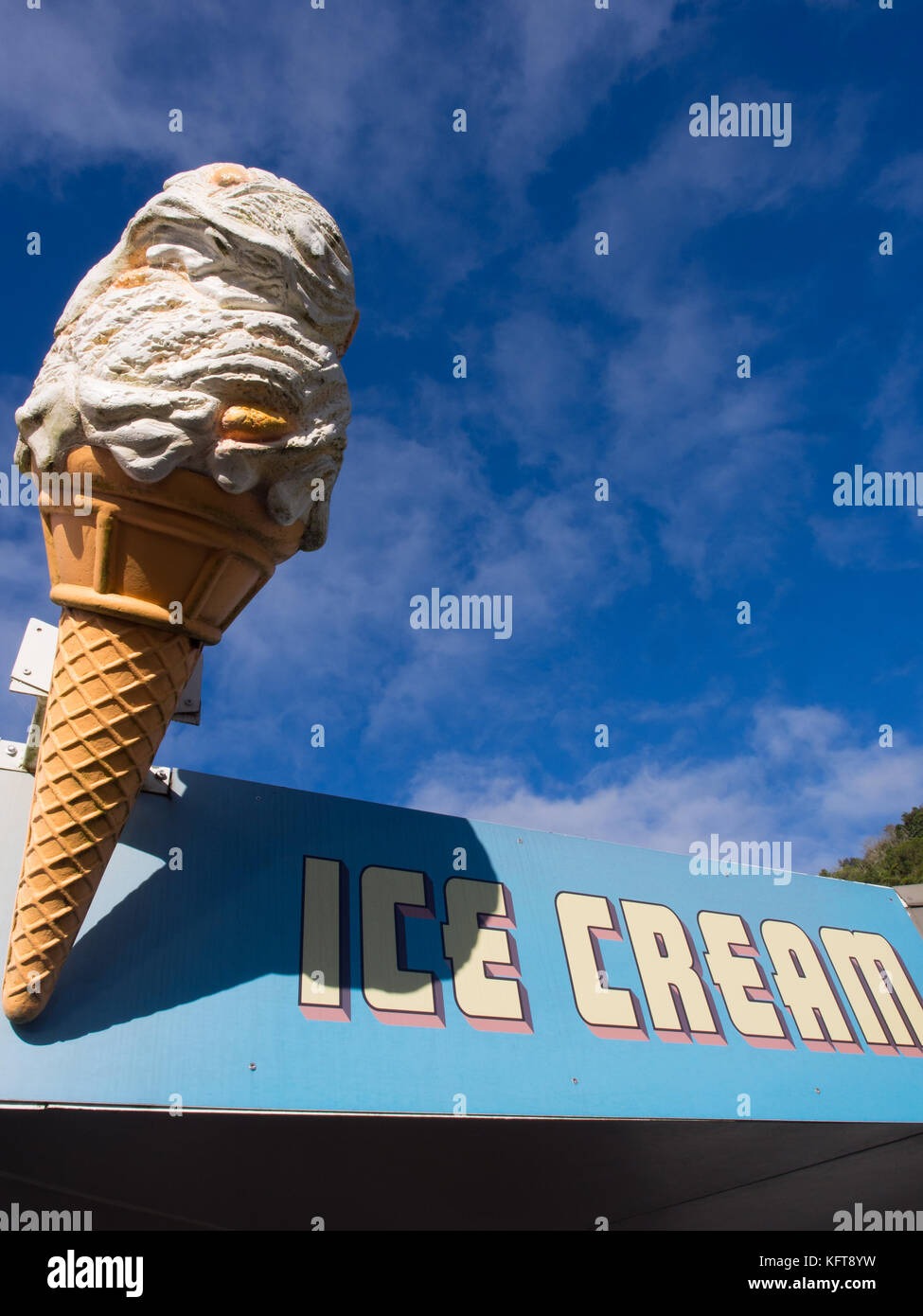 Giant ice cream hi-res stock photography and images - Alamy