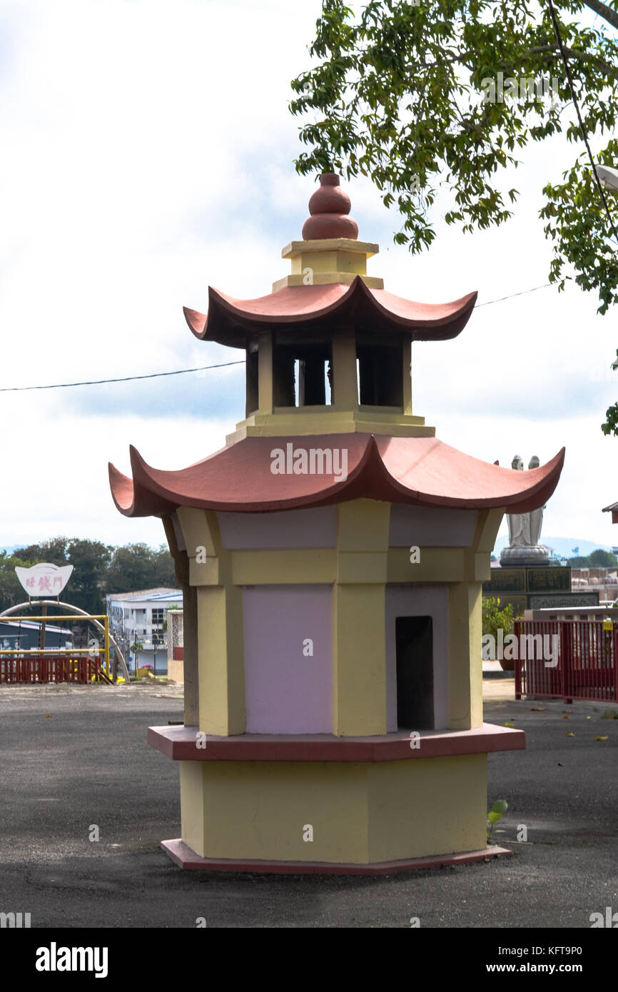 Local Temple for all people Stock Photo - Alamy