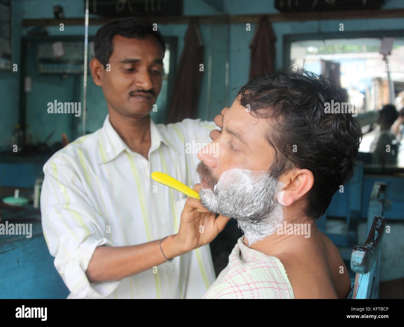 Indian barbers shop hi-res stock photography and images - Alamy