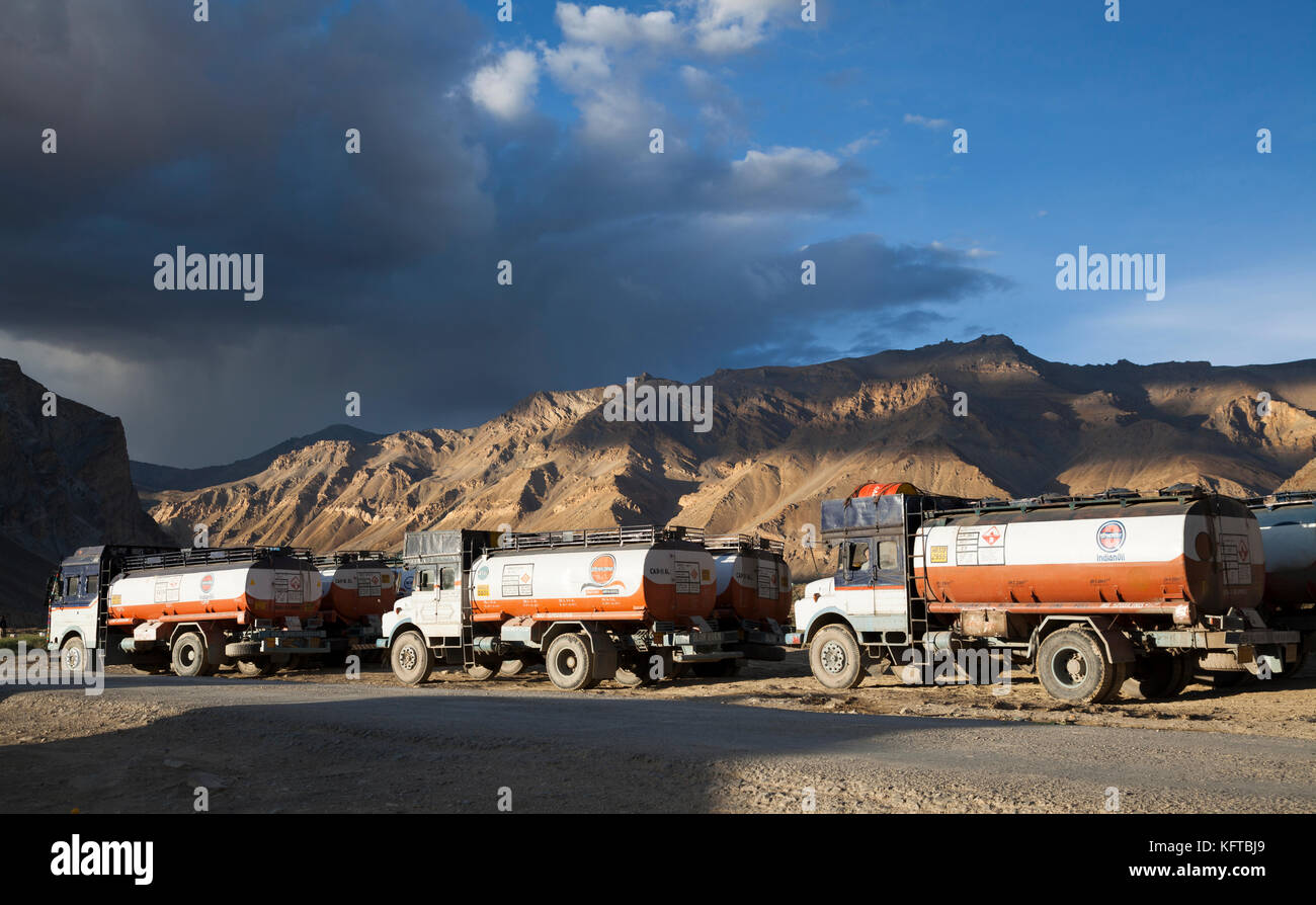 Indian tanker truck hi-res stock photography and images - Alamy