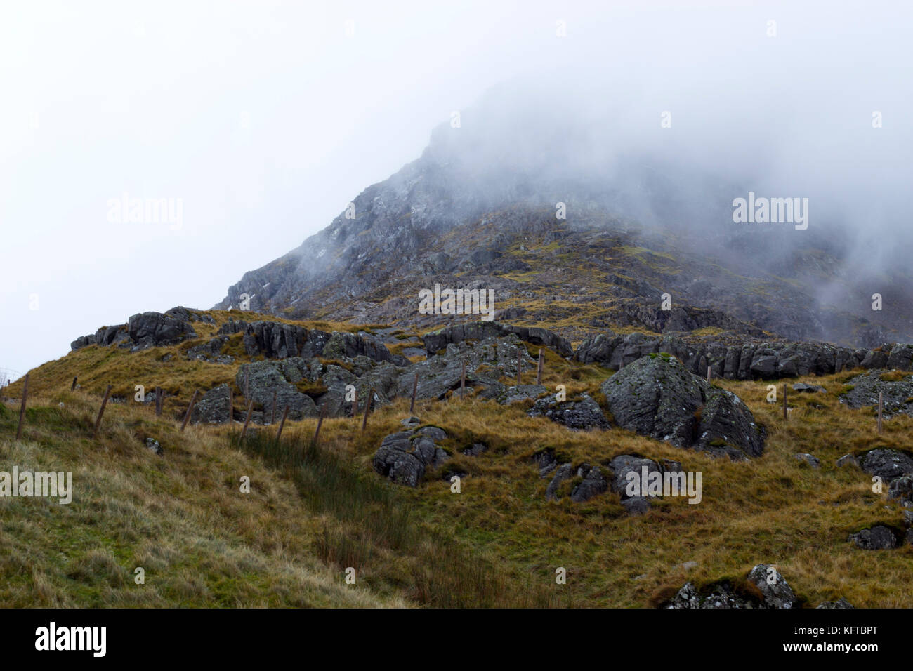 Crib goch snowdon scrambling hi-res stock photography and images - Alamy