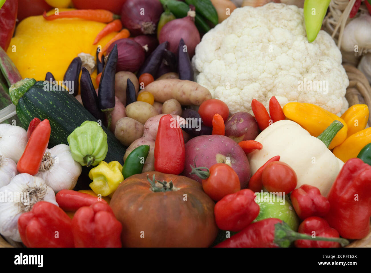 fresh raw vegetable display Stock Photo - Alamy