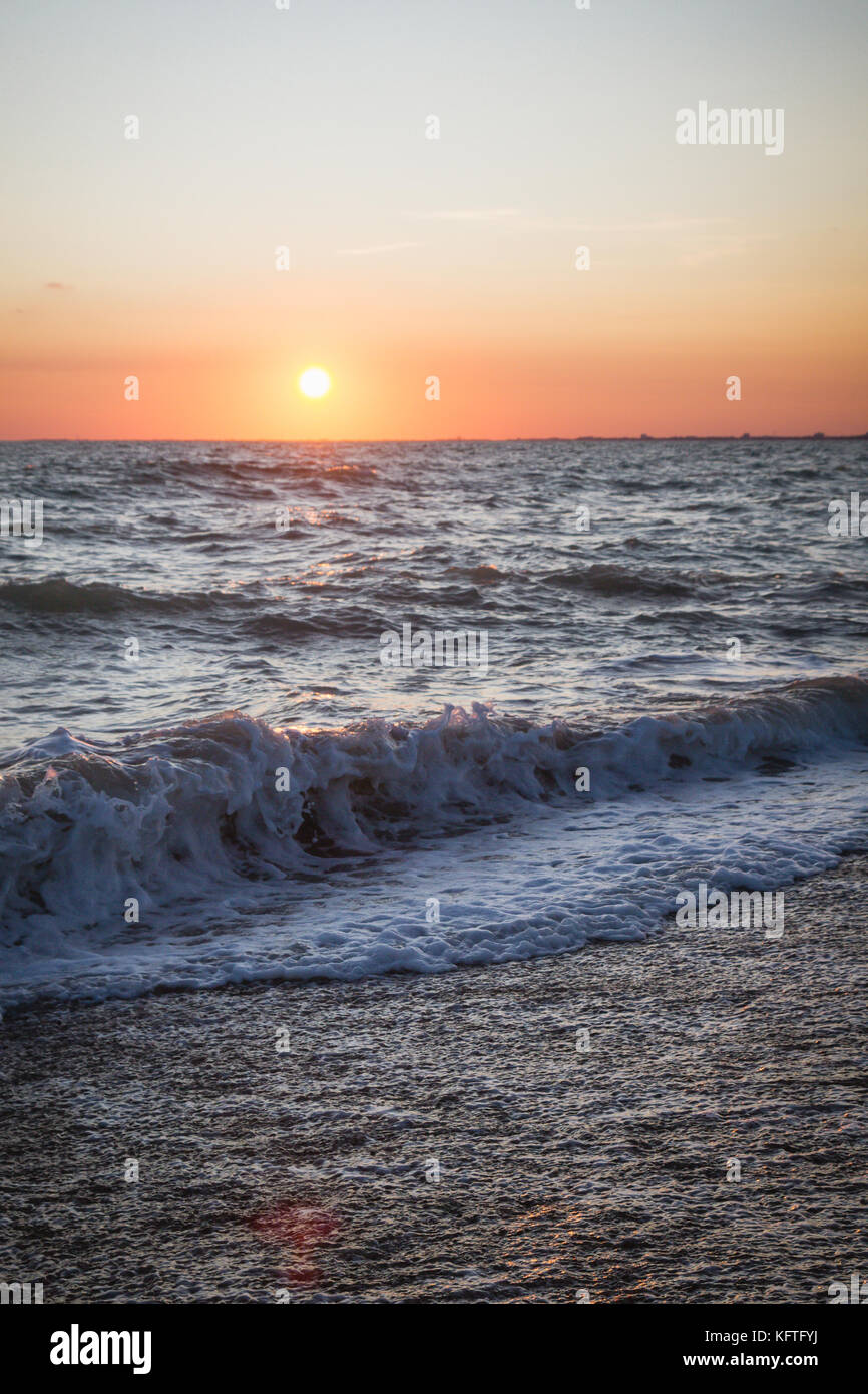 Beautiful sunset on the summer sea Stock Photo - Alamy