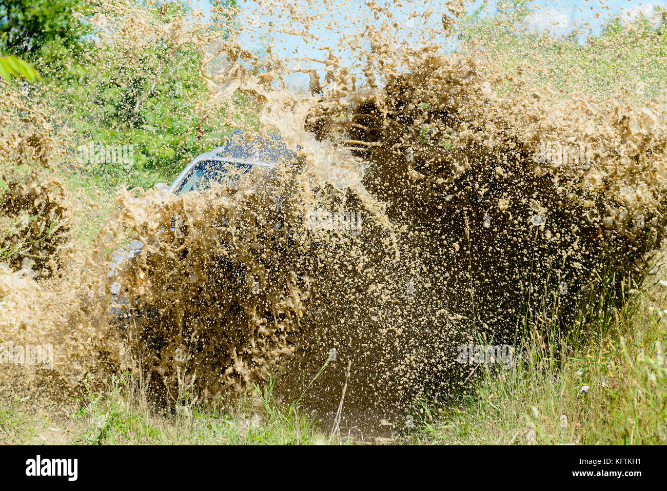 Mud splash hi-res stock photography and images - Alamy