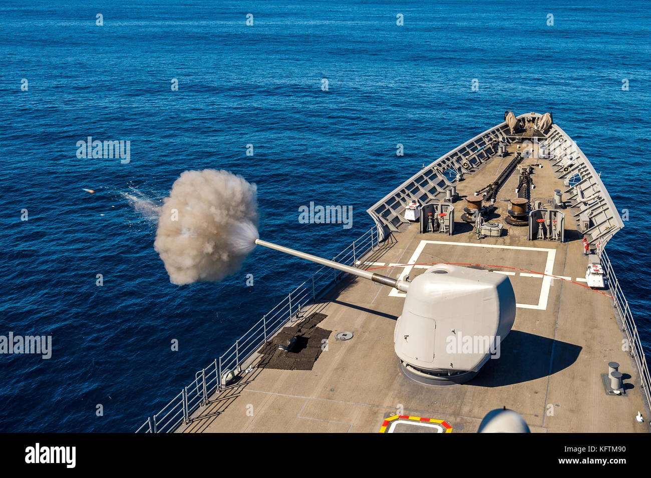 Live fire target hi-res stock photography and images - Alamy