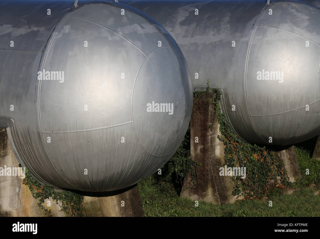 Two petrol tanks hi-res stock photography and images - Alamy