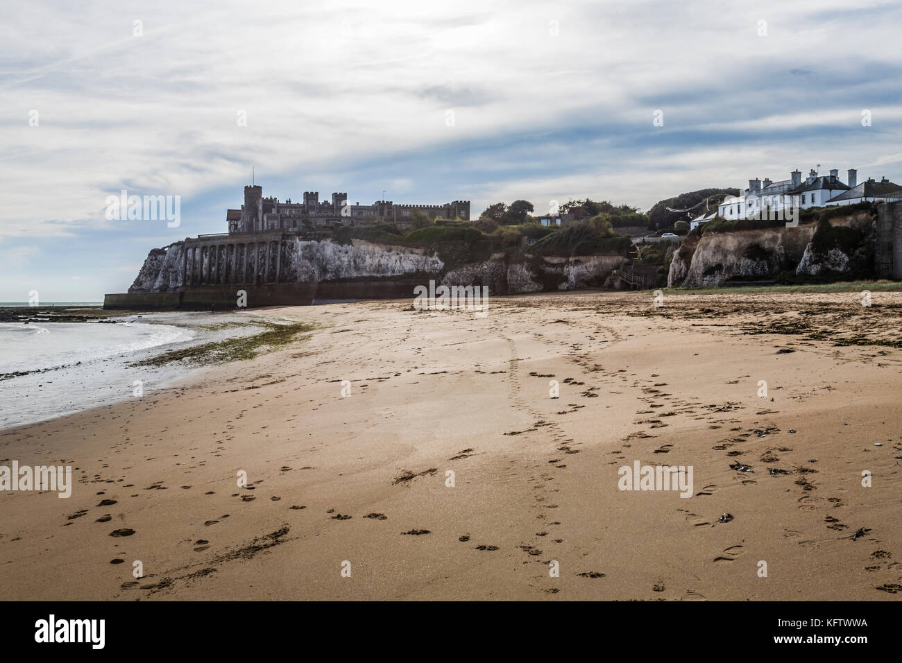 Kent folly hi-res stock photography and images - Alamy