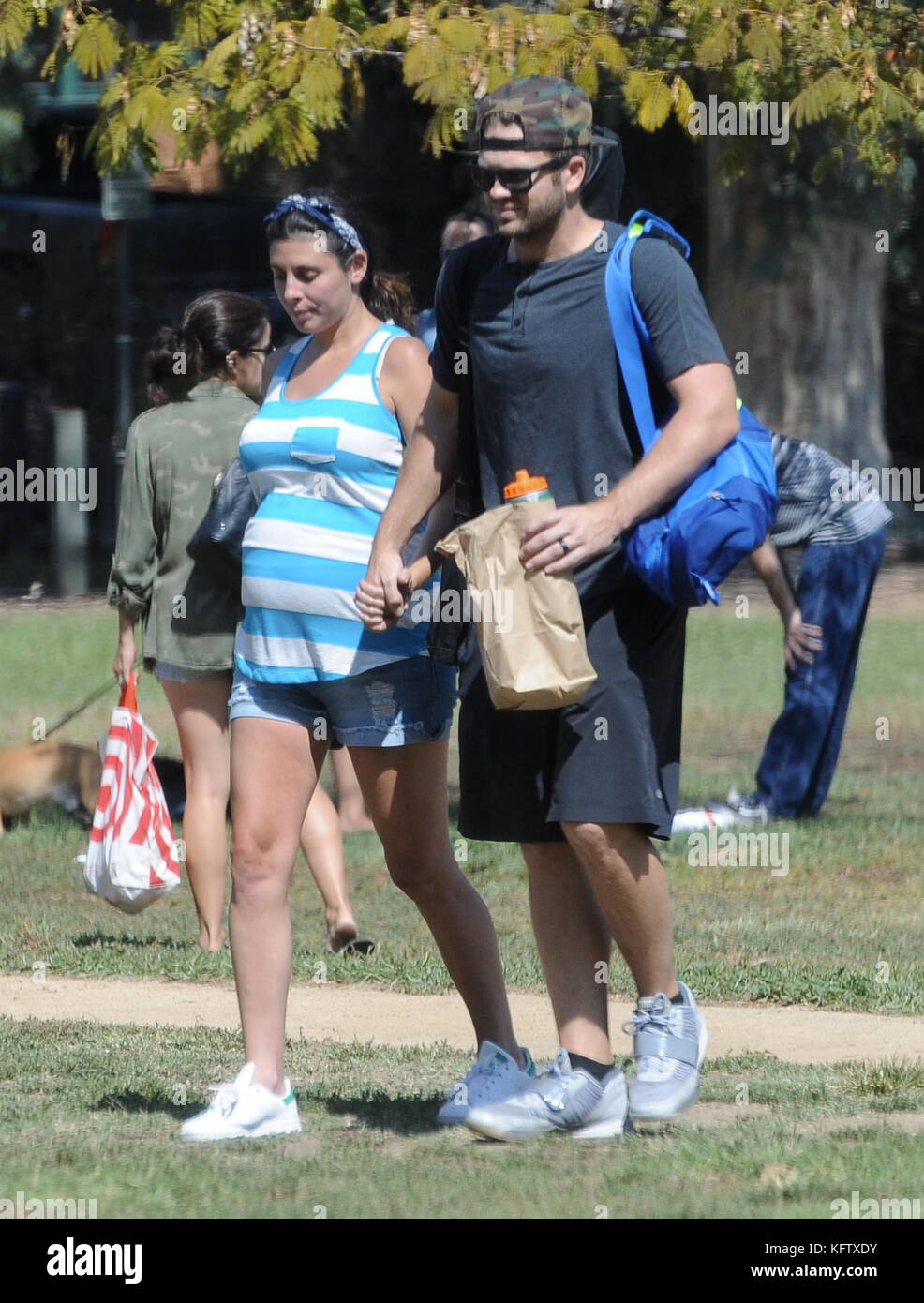 Jamie Lynn Sigler attends her son Kyle's little league baseball game ...