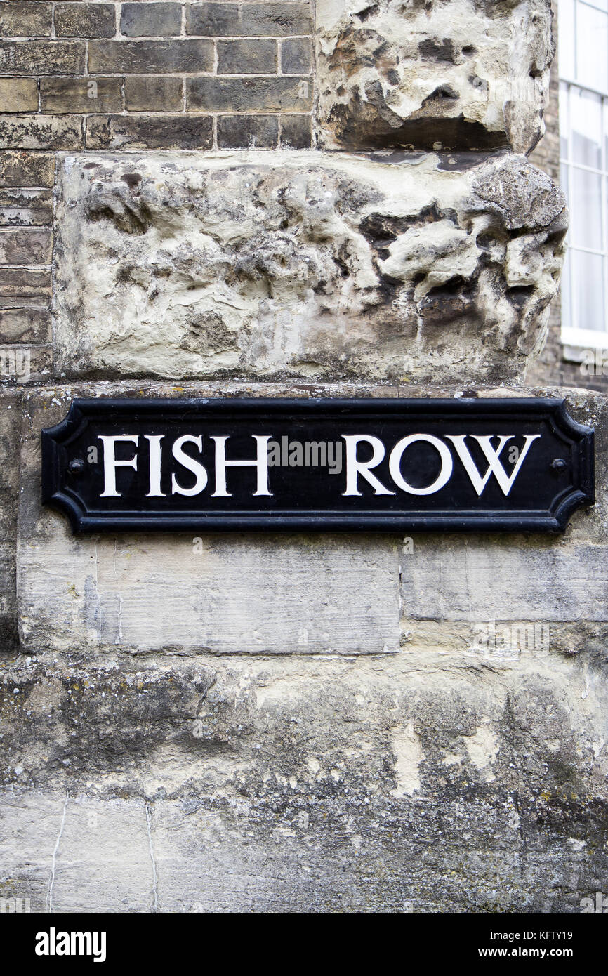 Street name signs hi-res stock photography and images - Alamy