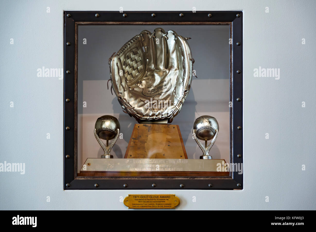 1971 Gold Glove trophy, the Clemente Museum, Pittsburgh, Pennsylvania ...