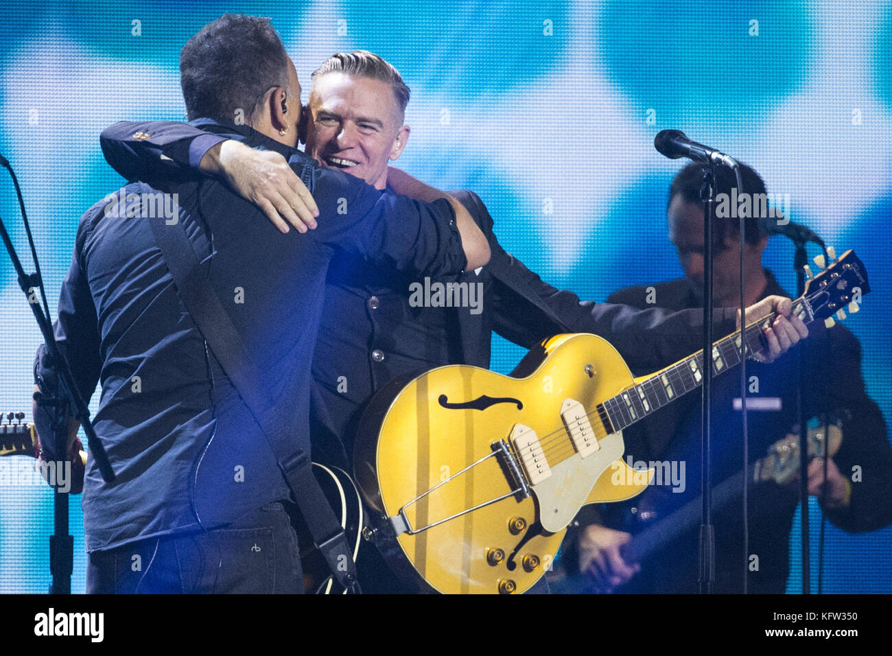 Prince Harry attends the Closing Ceremony of the Invictus Games in ...