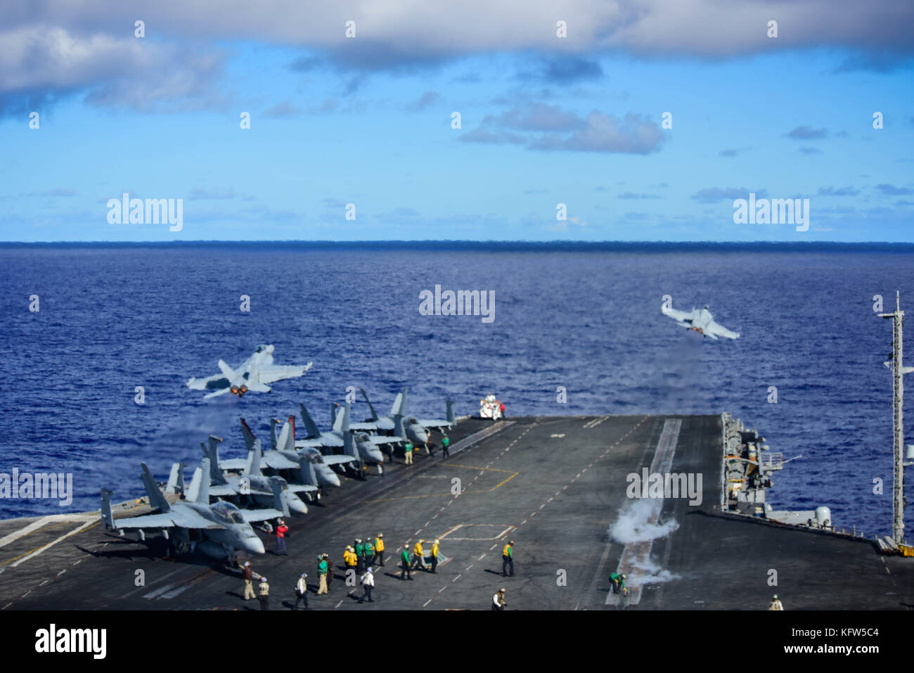 Aircraft Carrier Flight Deck Stock Photo - Alamy