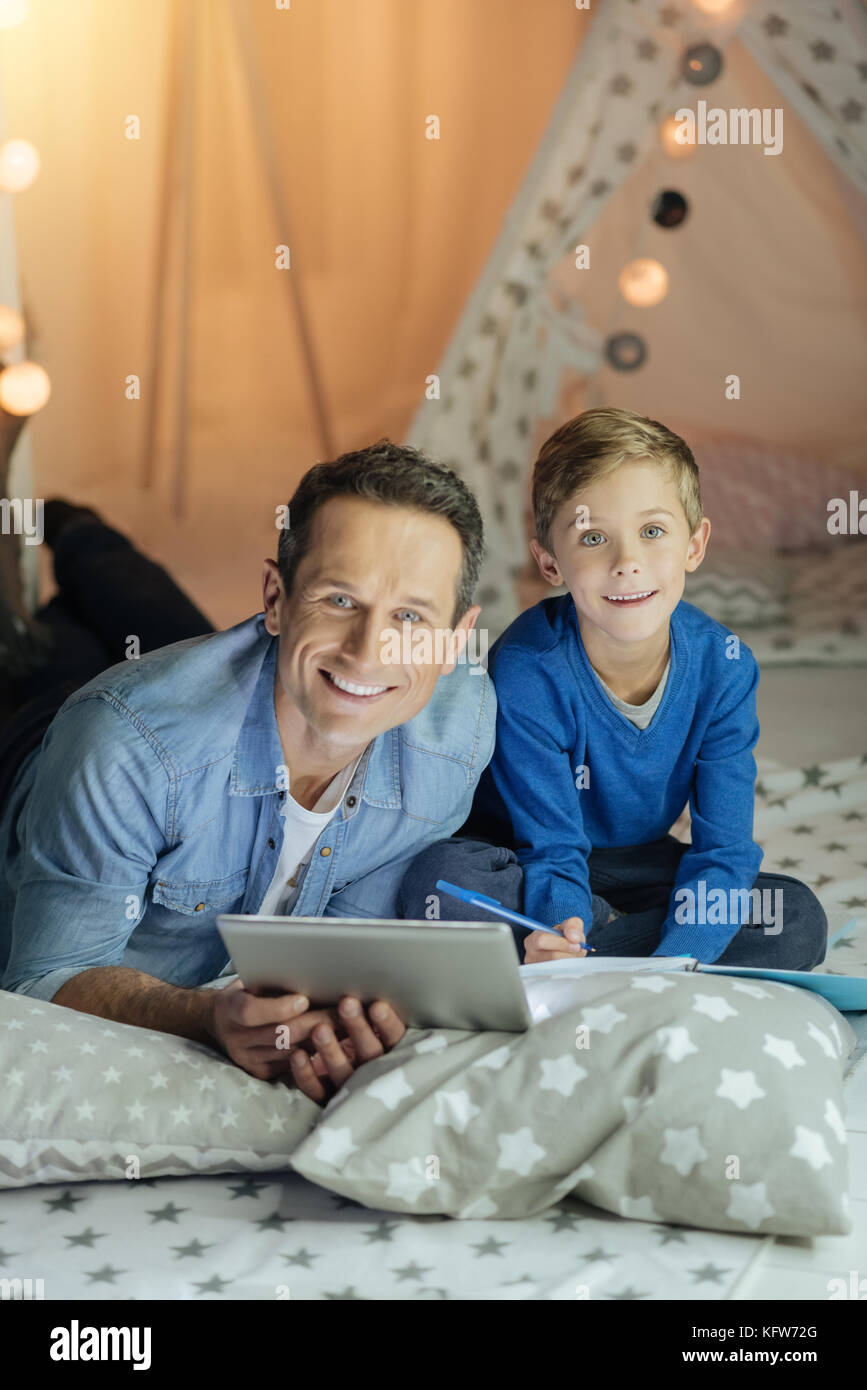 Parenthood schoolchild hi-res stock photography and images - Alamy