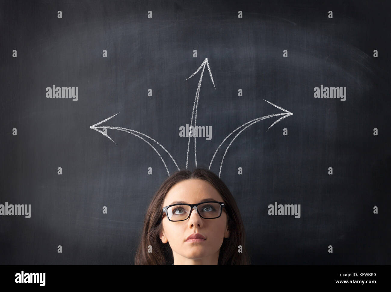 Arrows coming forward hi-res stock photography and images - Alamy