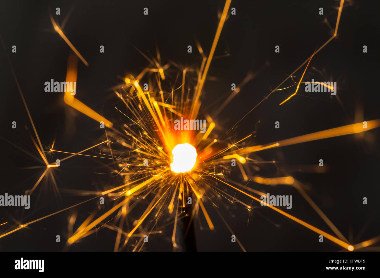 Sparklers fire cracker hi-res stock photography and images - Alamy