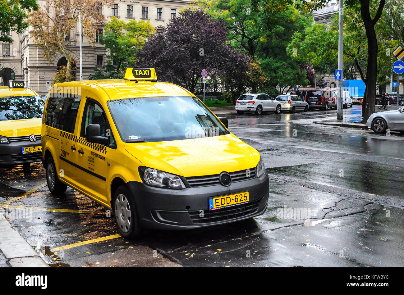 City traffic stand hi-res stock photography and images - Alamy
