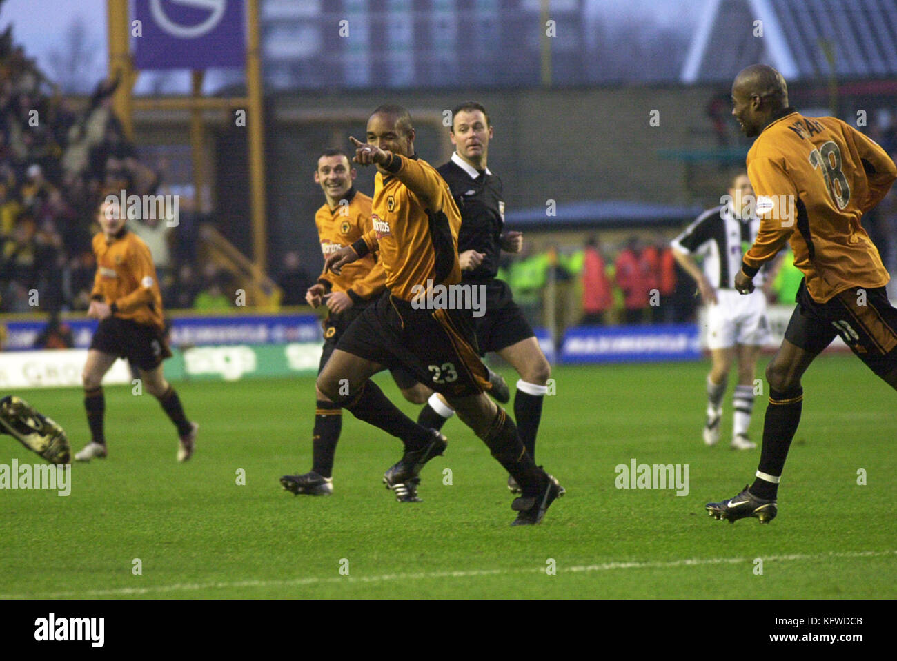 Footballer Paul Ince celebrates a goal Wolverhampton Wanderers v ...