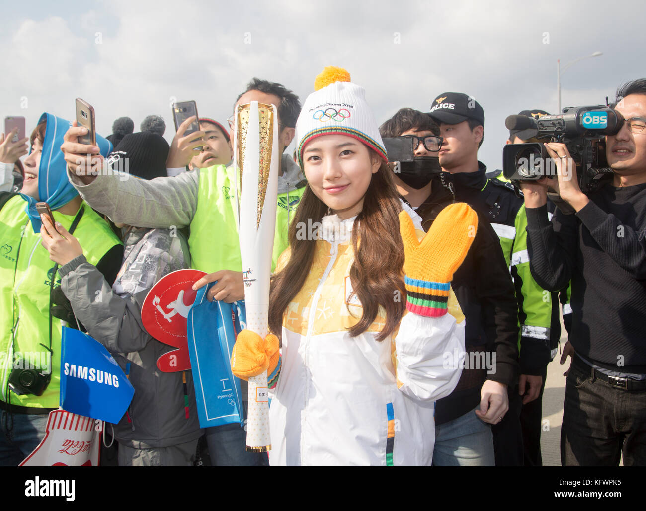 Bae suzy hi-res stock photography and images - Alamy