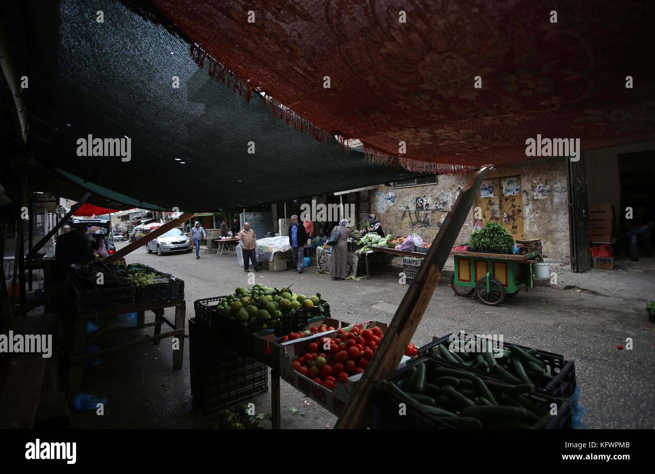 Nablus, West Bank, Palestinian Territory. 30th Oct, 2017. Palestinians ...