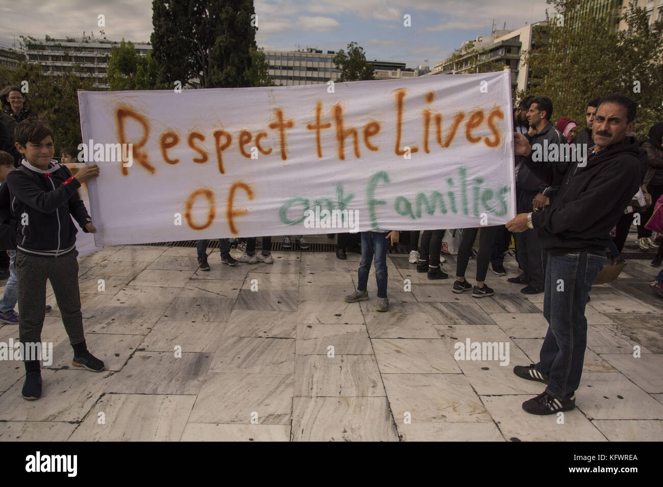 Athens, Greece. 1st Nov, 2017. Refugees holding placards and banners ...