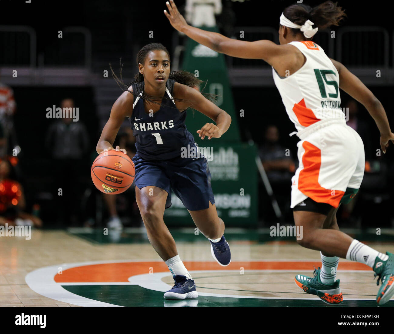 Nova southeastern university sharks hi-res stock photography and images ...