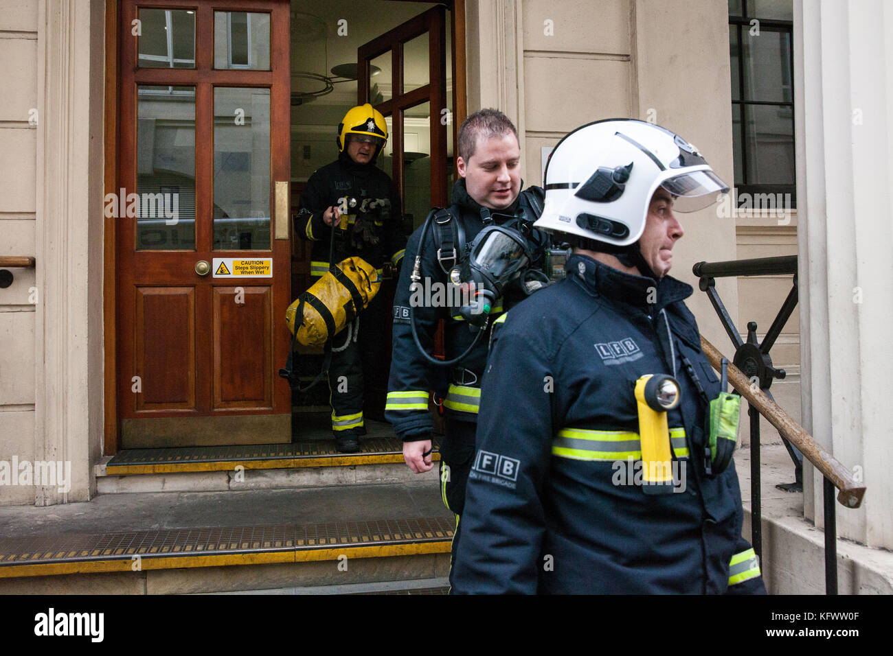 London Fire Fighters Stock Photos & London Fire Fighters Stock Images ...