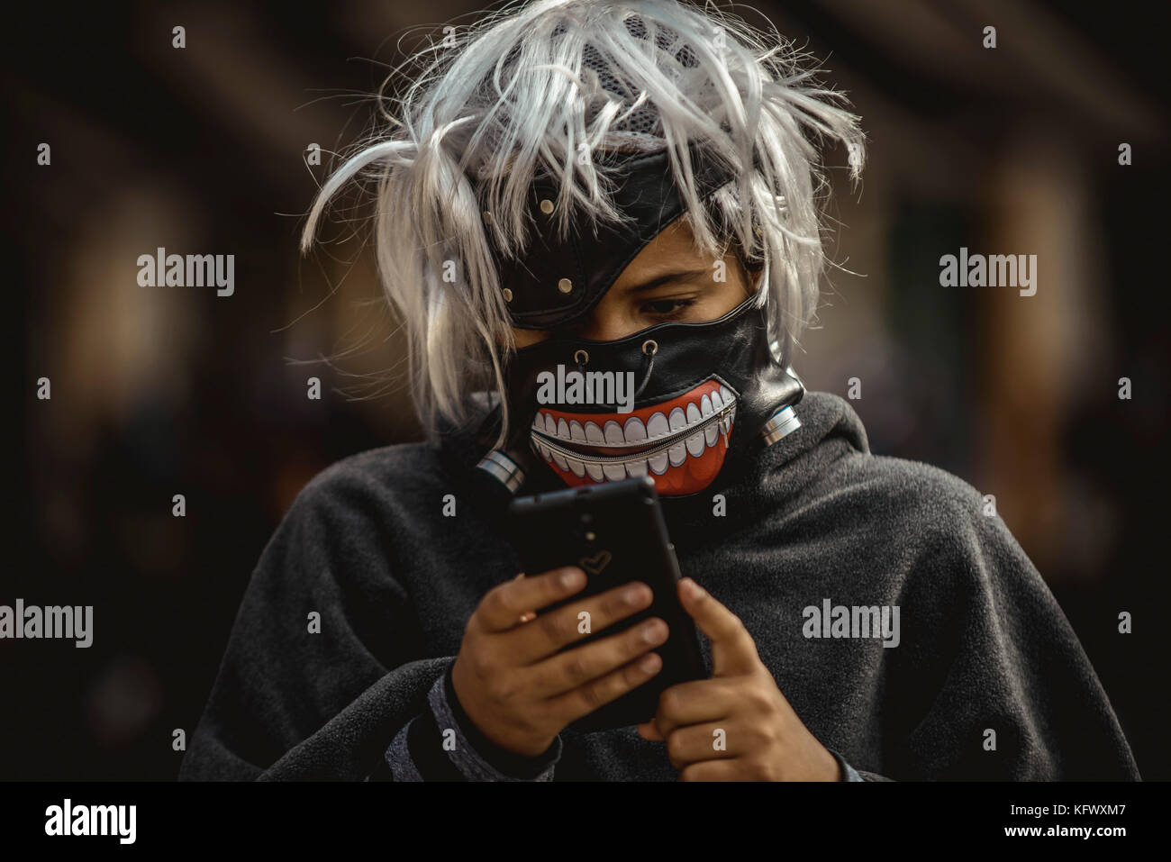Barcelona, Spain. 1st Nov, 2017. A cosplayer dressed as his favorite ...