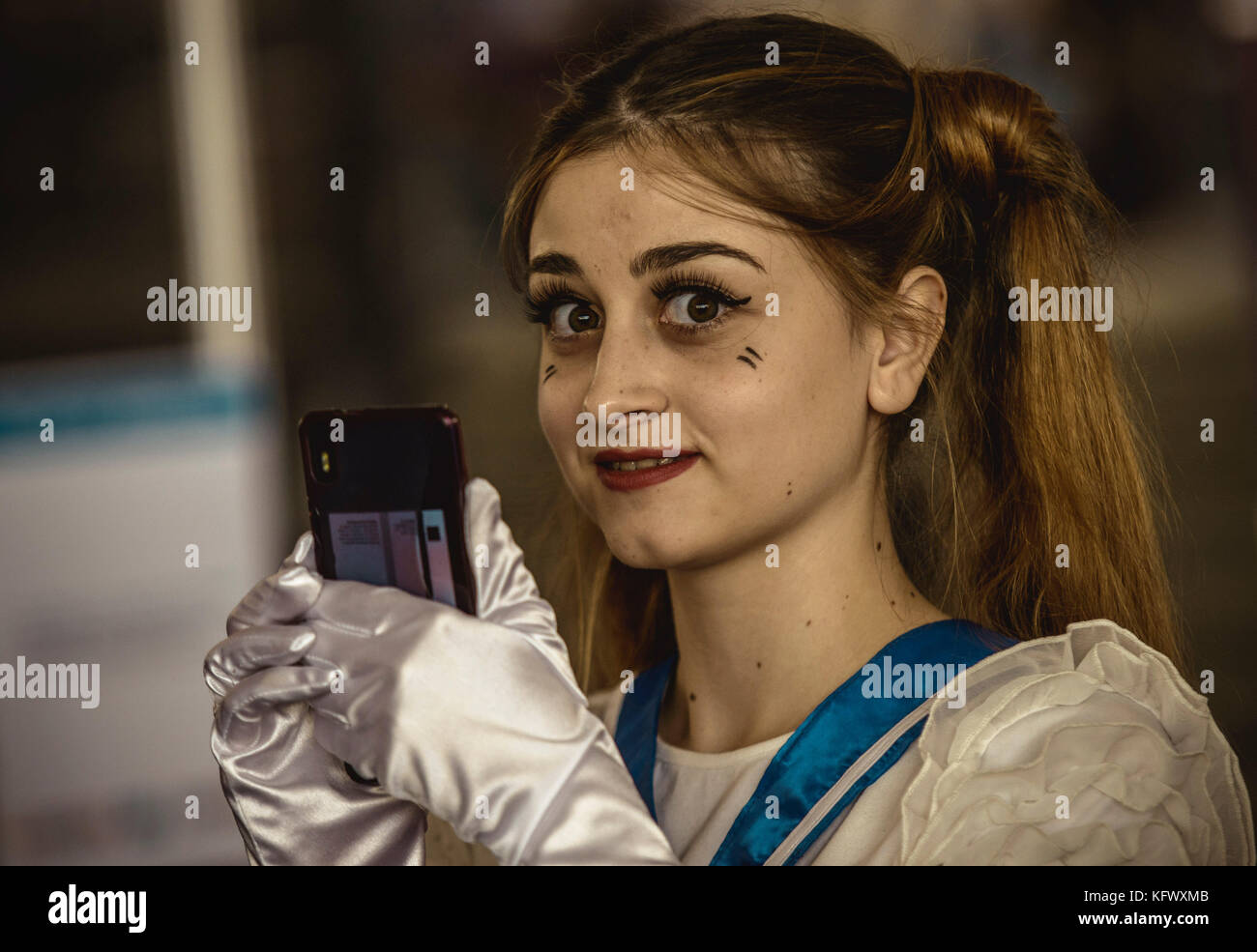Barcelona, Spain. 1st Nov, 2017. A cosplayer dressed as her favorite ...