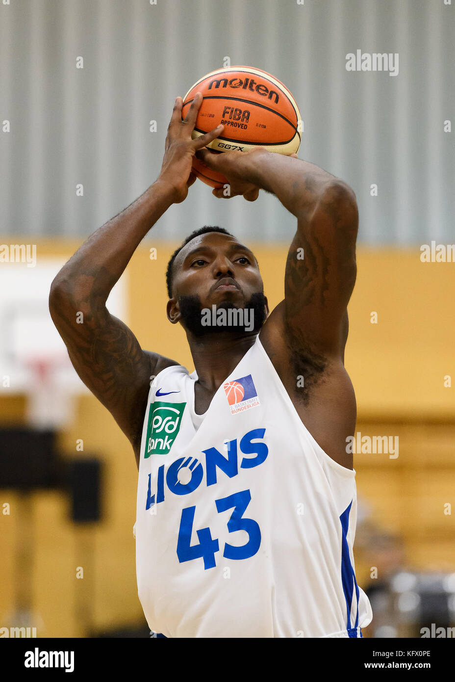Karlsruhe, Deutschland. 01st Nov, 2017. Cyrus Lamont Tate (Lions ...