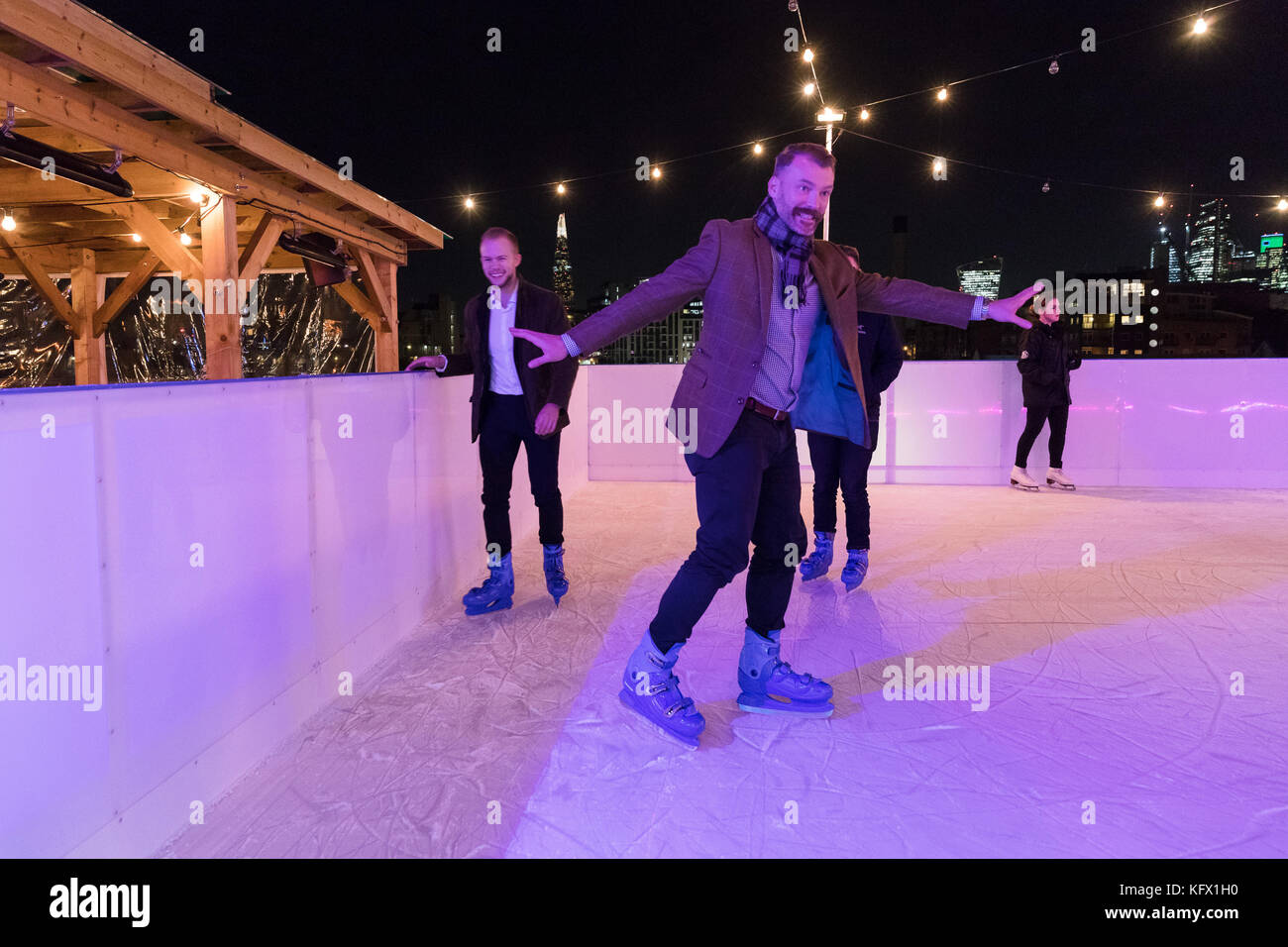 Rooftop rink hi-res stock photography and images - Alamy