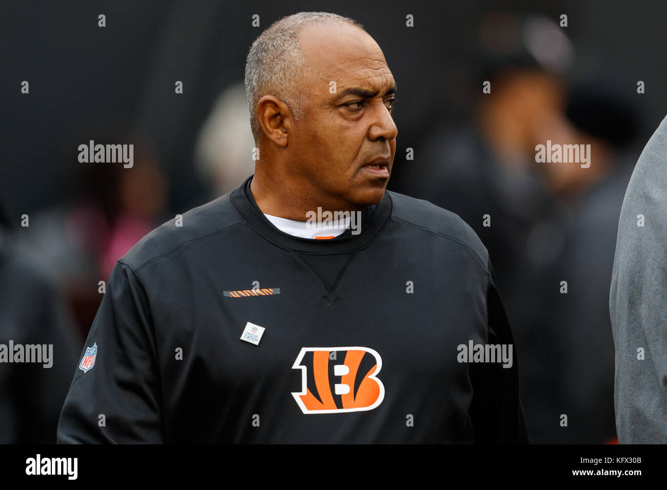 October 29th, 2017: Cincinnati Bengals head coach Marvin Lewis looks on ...