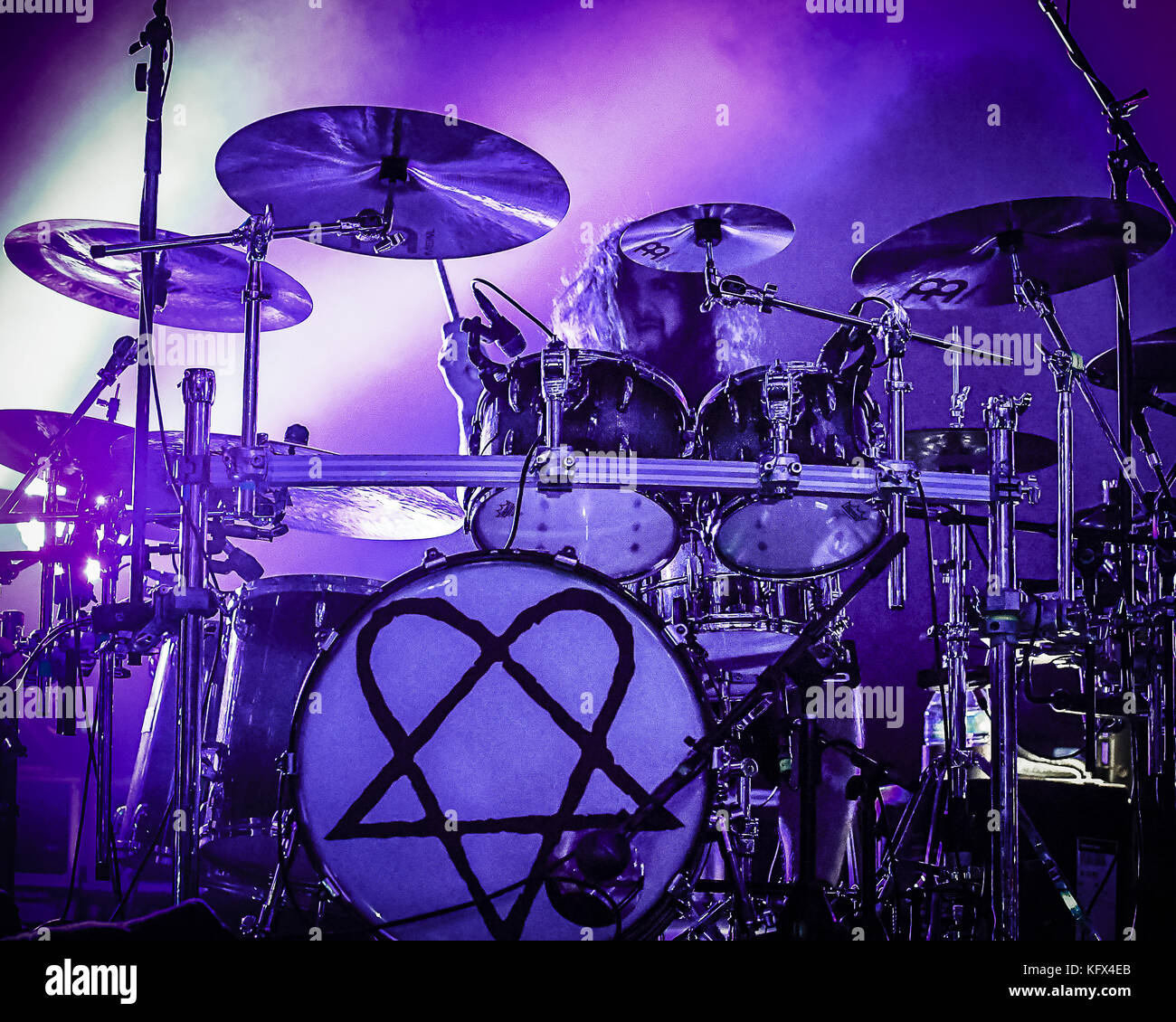Anaheim, CA, USA. 27th Oct, 2017. Jukka ''Kosmo'' KrÃ¶ger with HIM from ...