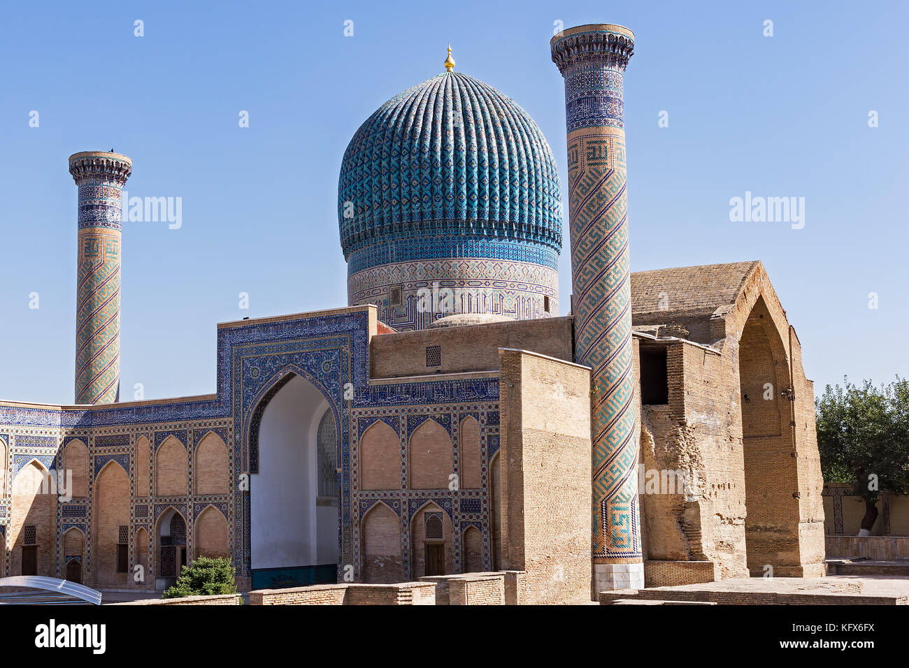 Gur-e Amir mausoleum of Timur - Samarkand, Uzbekistan Stock Photo - Alamy