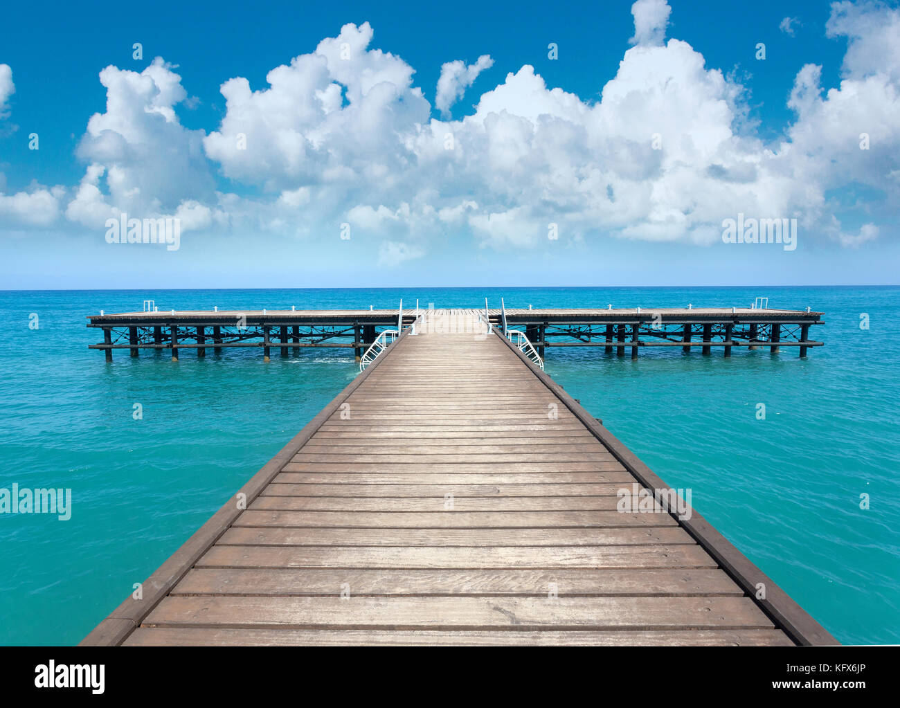 Seashore perspective hi-res stock photography and images - Alamy