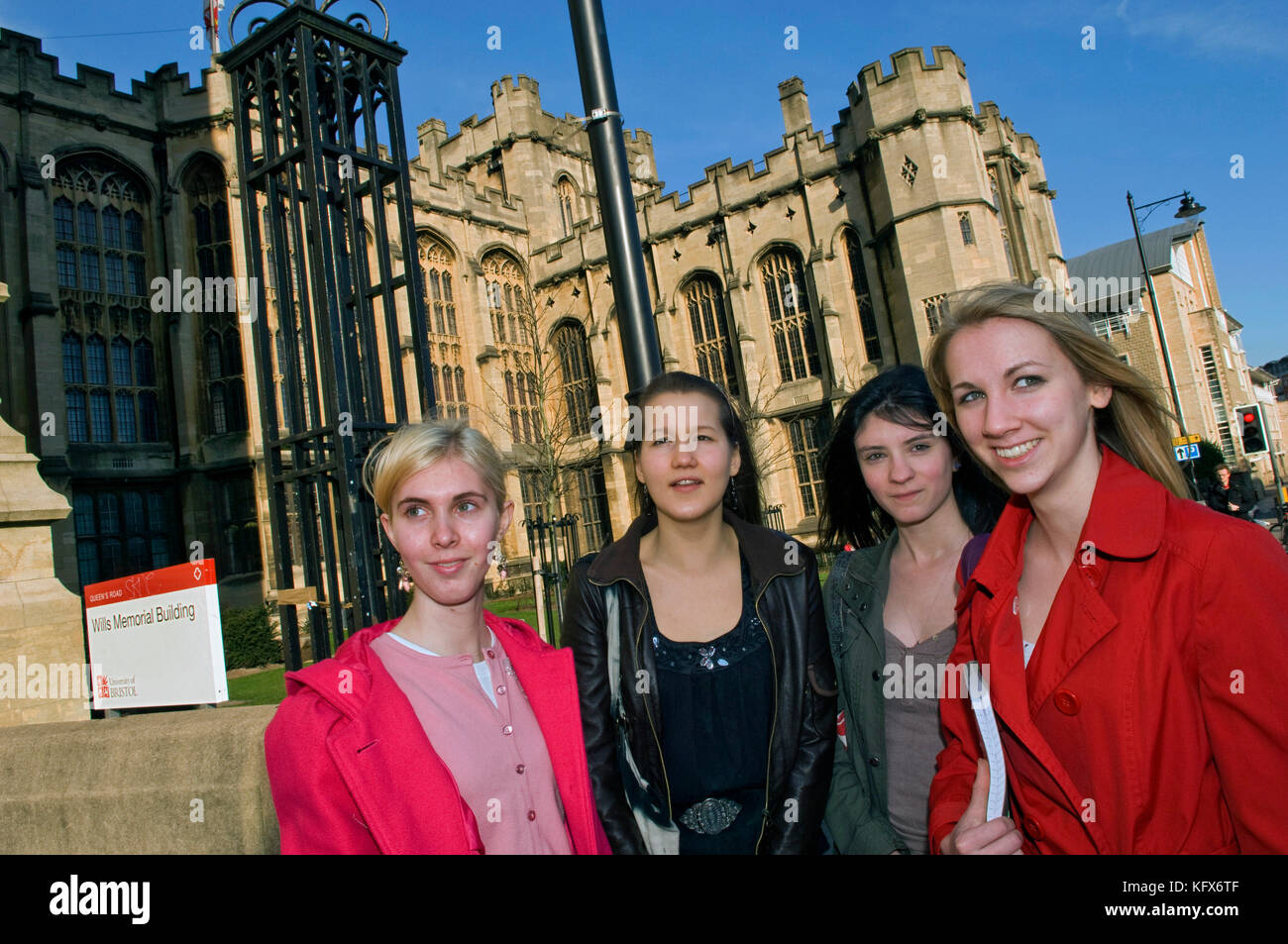 Universities students hi-res stock photography and images - Alamy