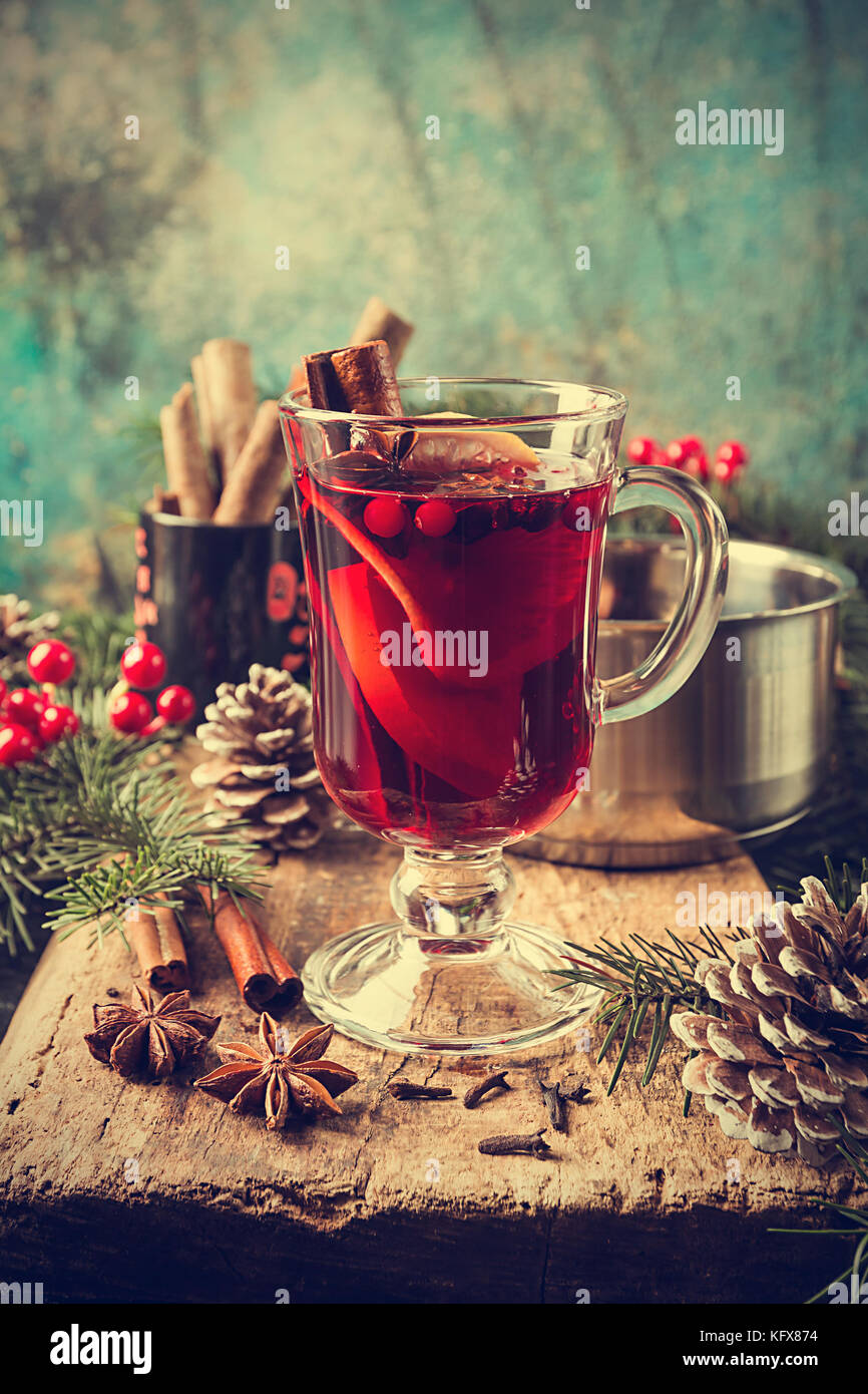 Hot mulled wine Stock Photo - Alamy
