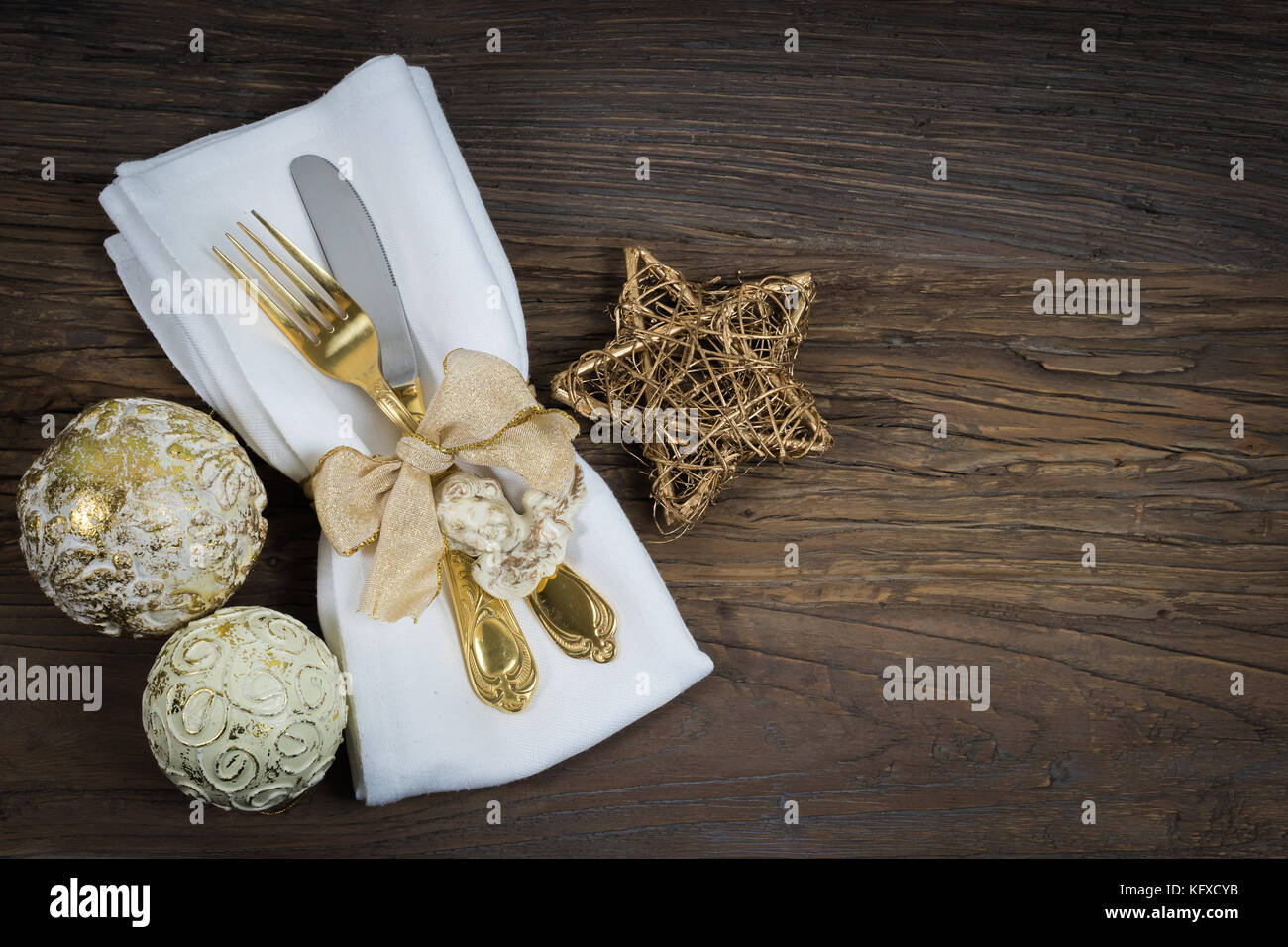 Christmas side border gold hi-res stock photography and images - Alamy