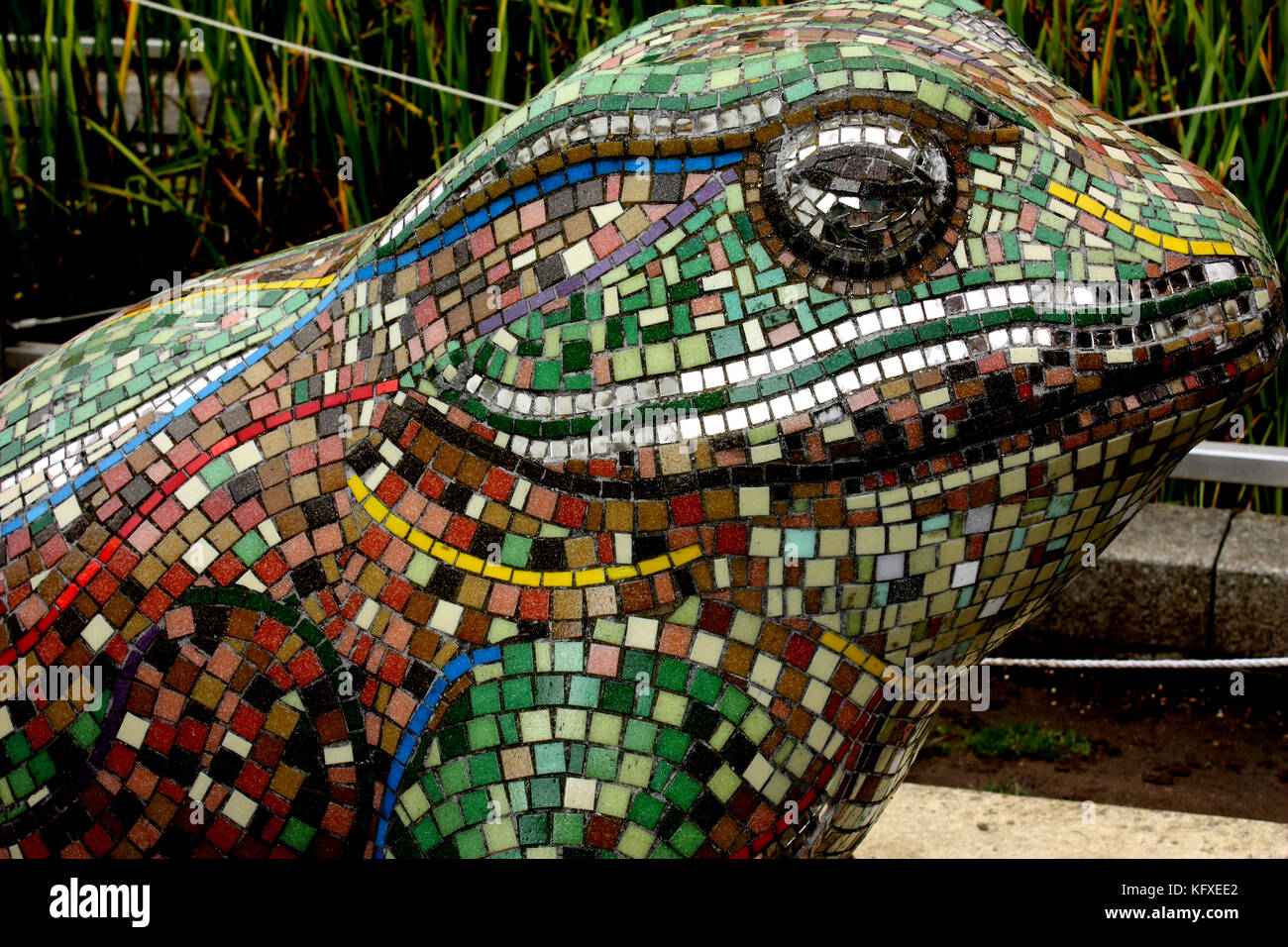 The Philip Larkin Toad near The Streetlife Museum, Hull Stock Photo - Alamy