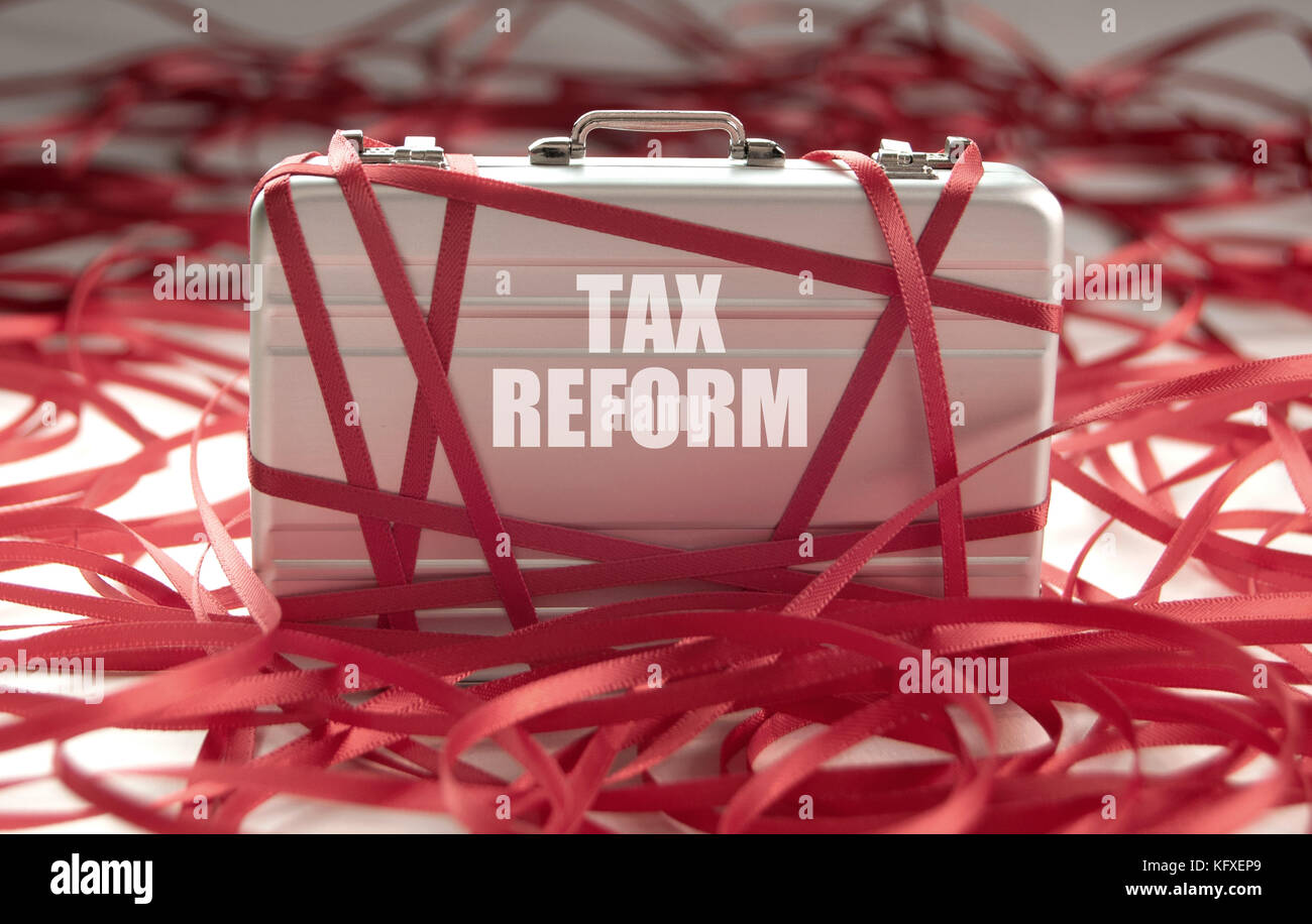 Red government briefcase hi-res stock photography and images - Alamy
