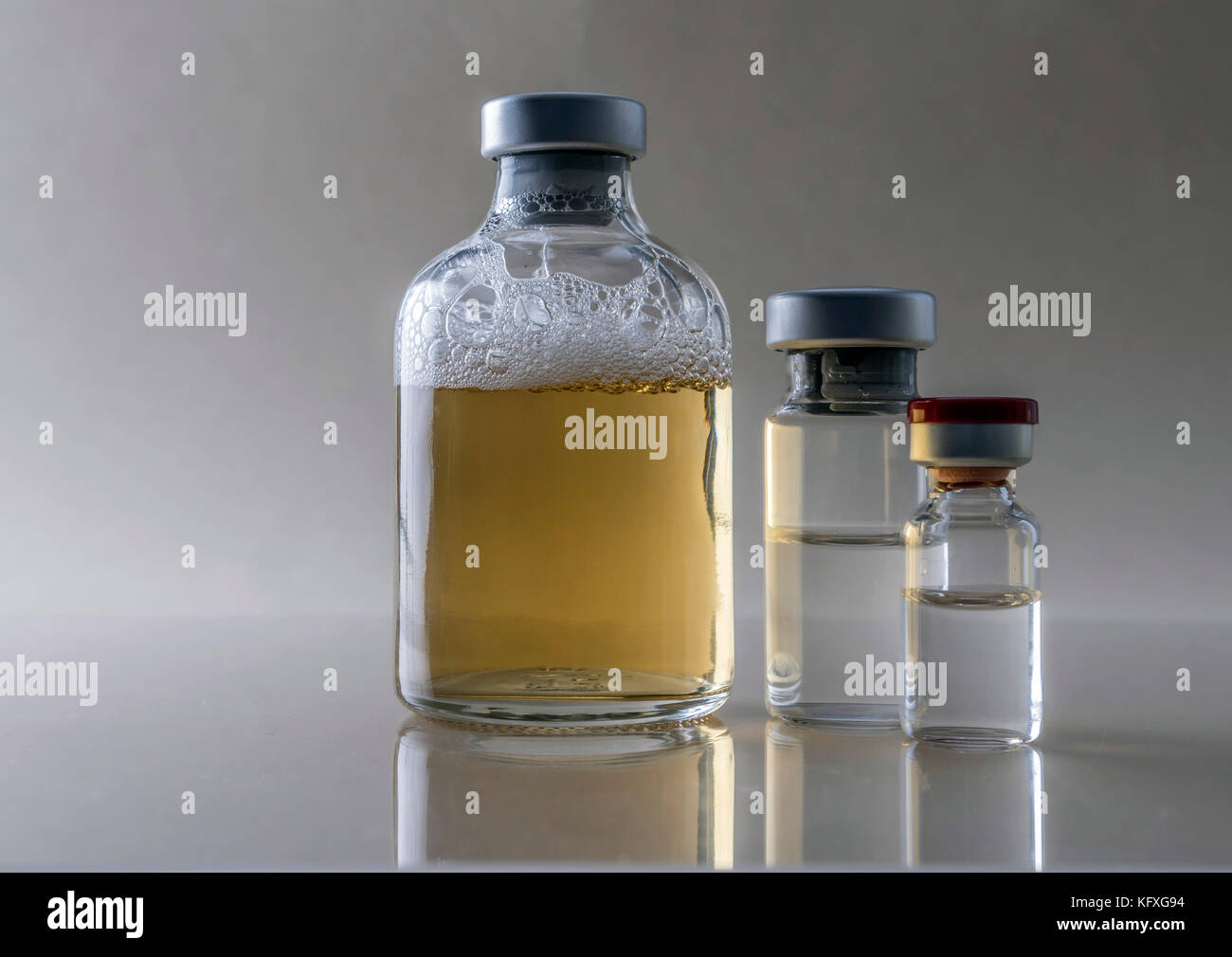 Medicine In Vials, Ready For Vaccine Injection Stock Photo - Alamy