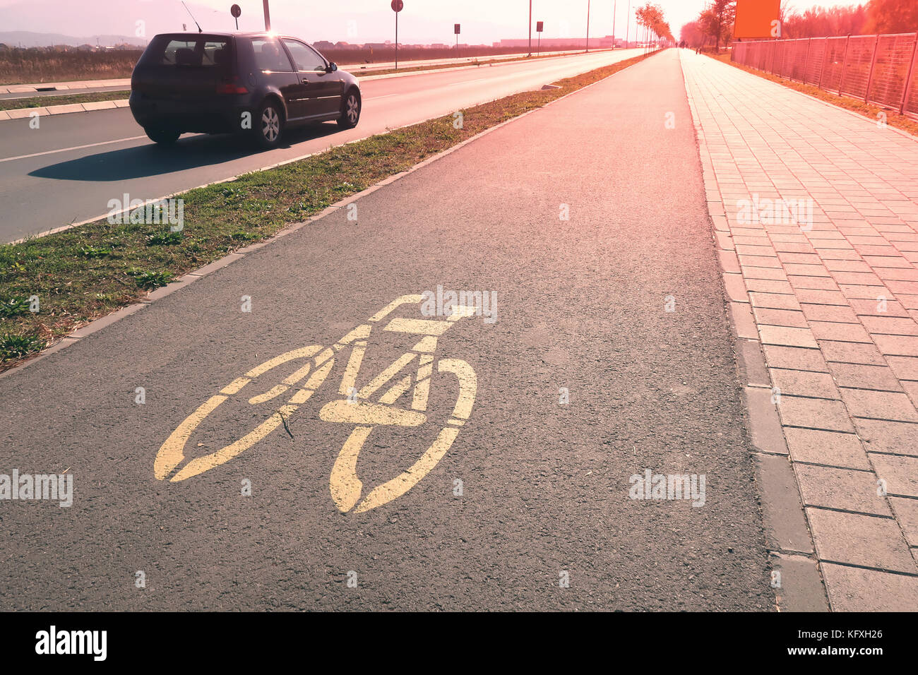 Bicycle track hi-res stock photography and images - Alamy