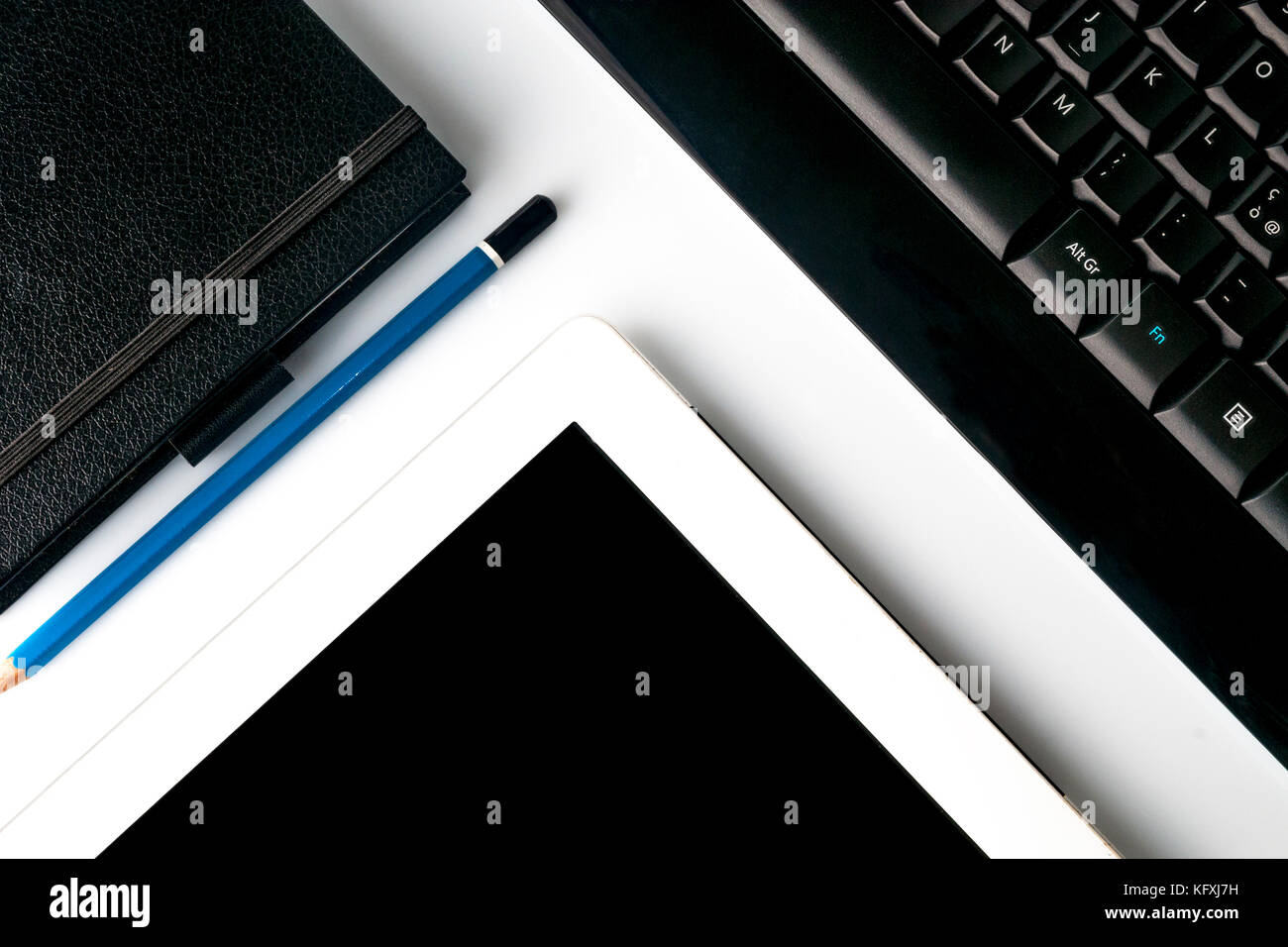 White desktop hi-res stock photography and images - Alamy