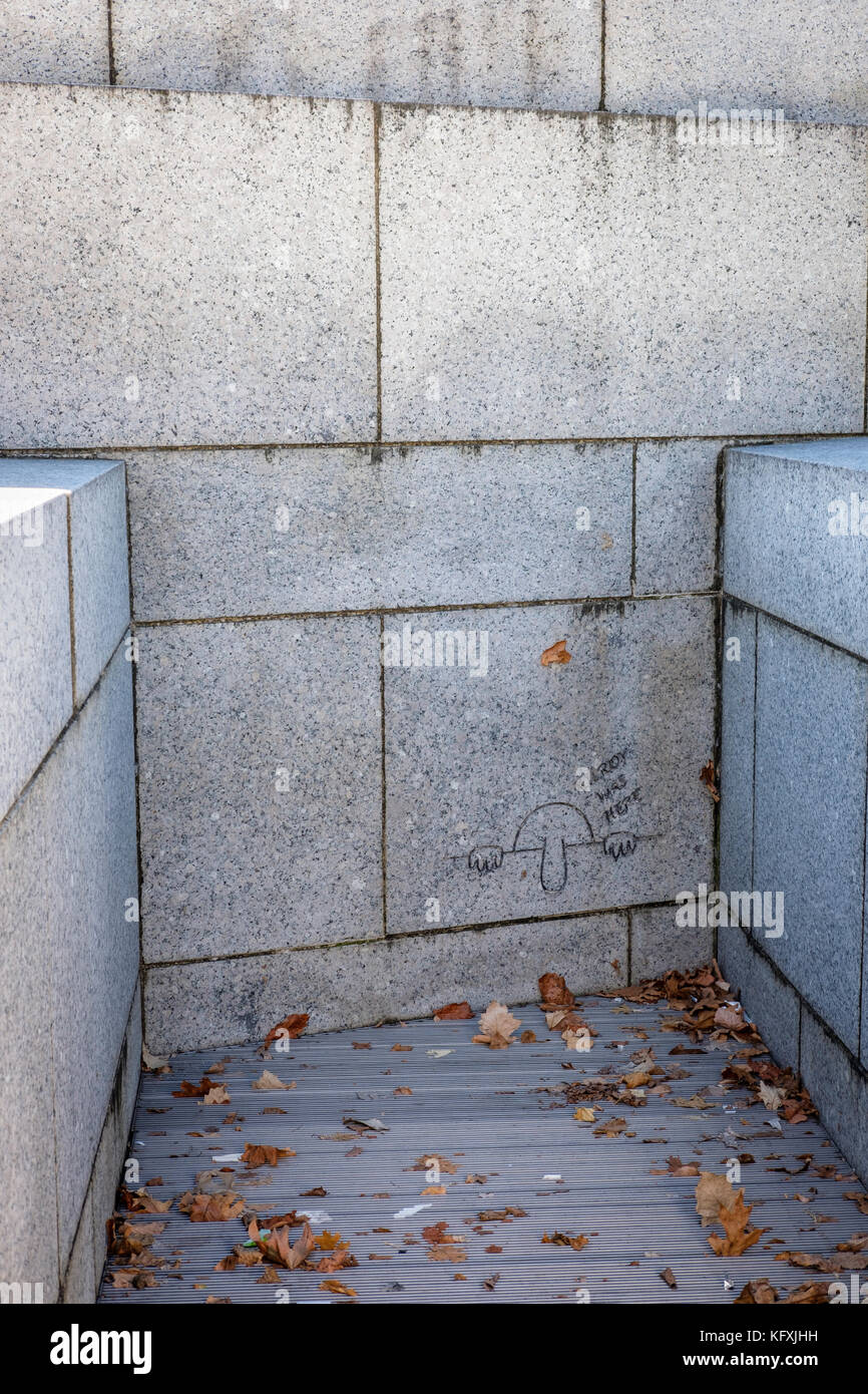 Kilroy was here engraving hi-res stock photography and images - Alamy