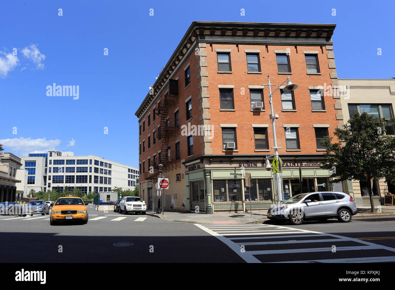 Downtown Yonkers New York Stock Photo - Alamy