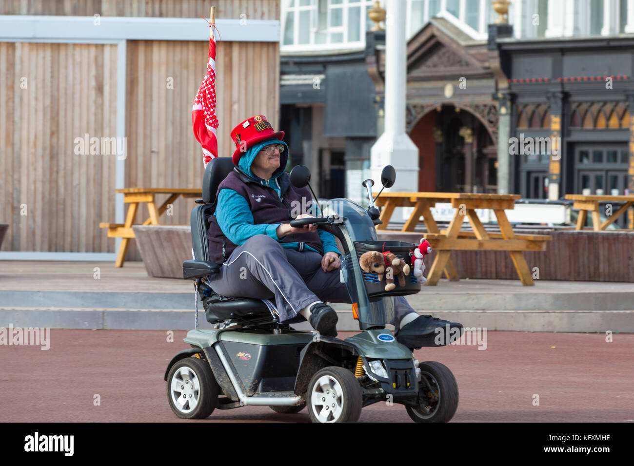 Mobility bike hi-res stock photography and images - Alamy