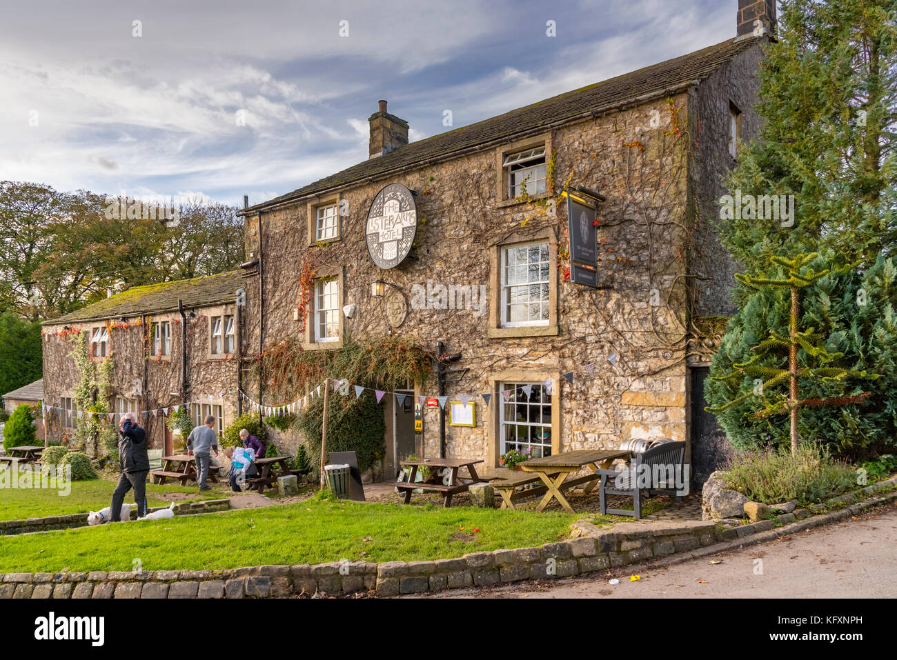 Lister arms yorkshire hi-res stock photography and images - Alamy