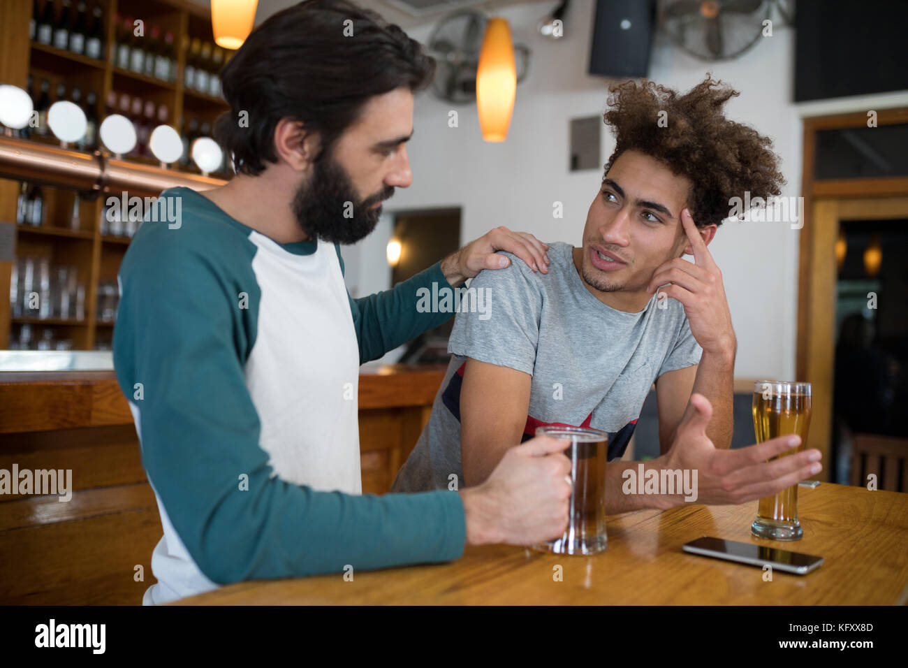 Console friend bar hi-res stock photography and images - Alamy