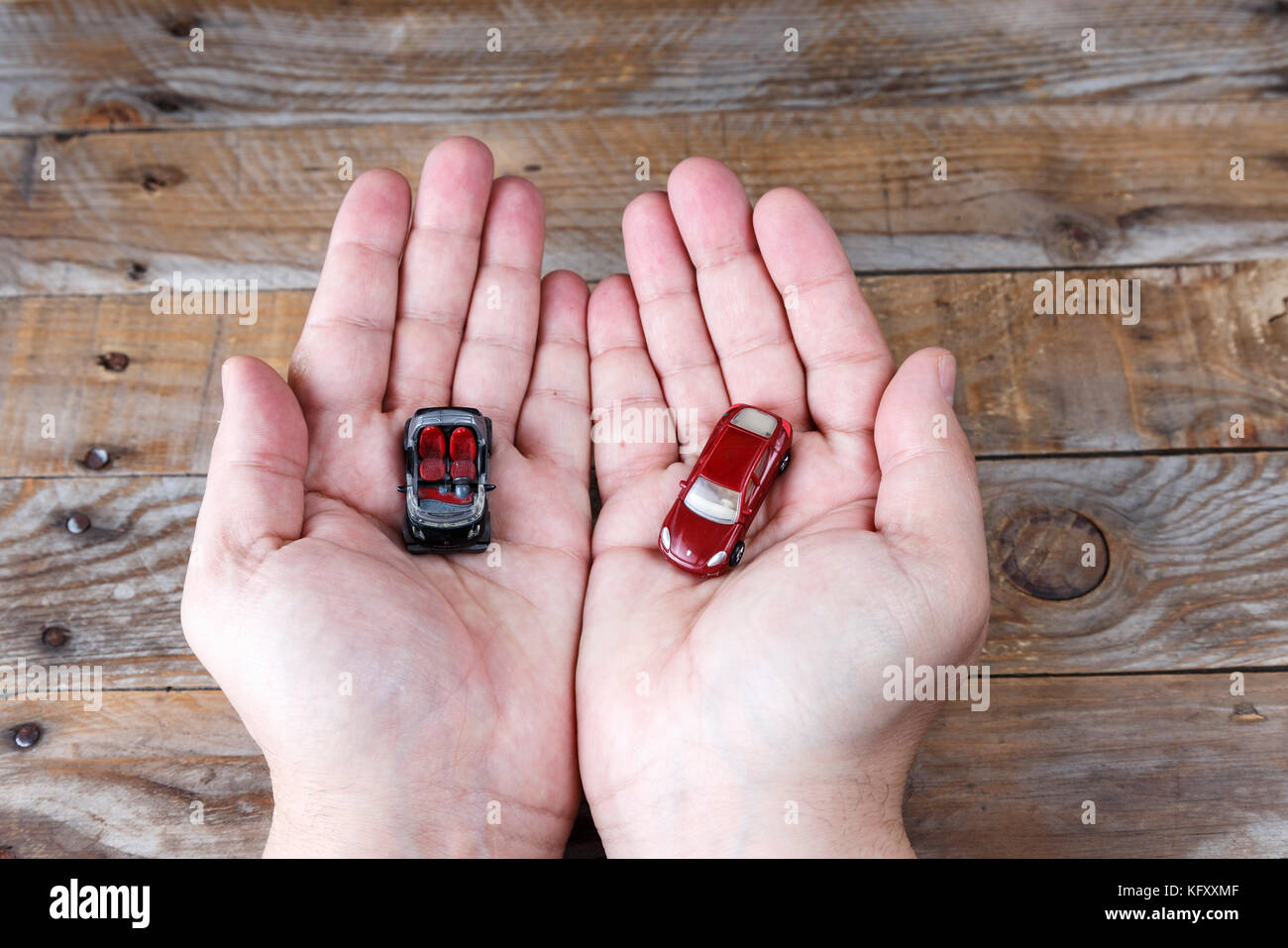 Mini finances hi-res stock photography and images - Alamy